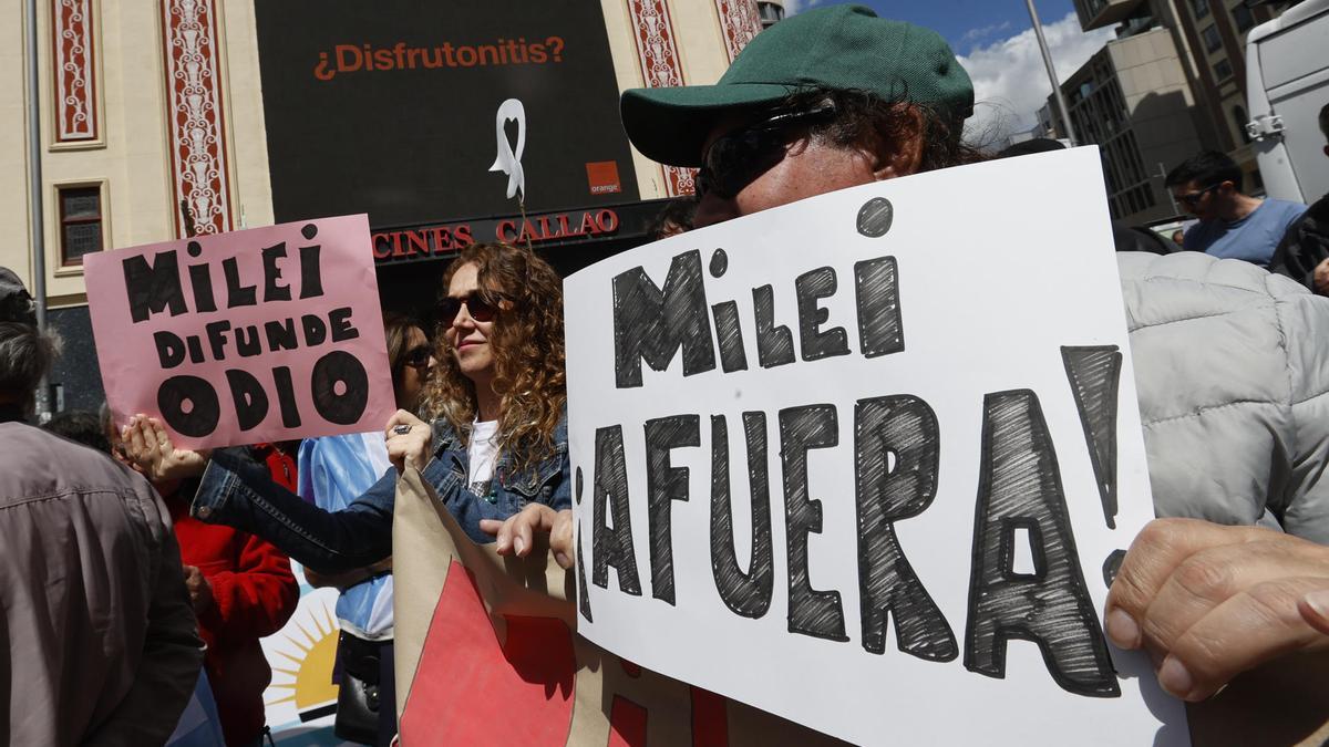 Argentina: Una histórica y mutitudinaria marcha contra el fascismo ...
